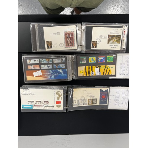 Quantity stamp albums