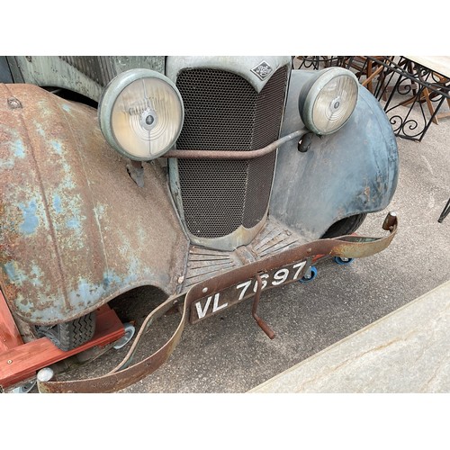 1935 classic Riley car