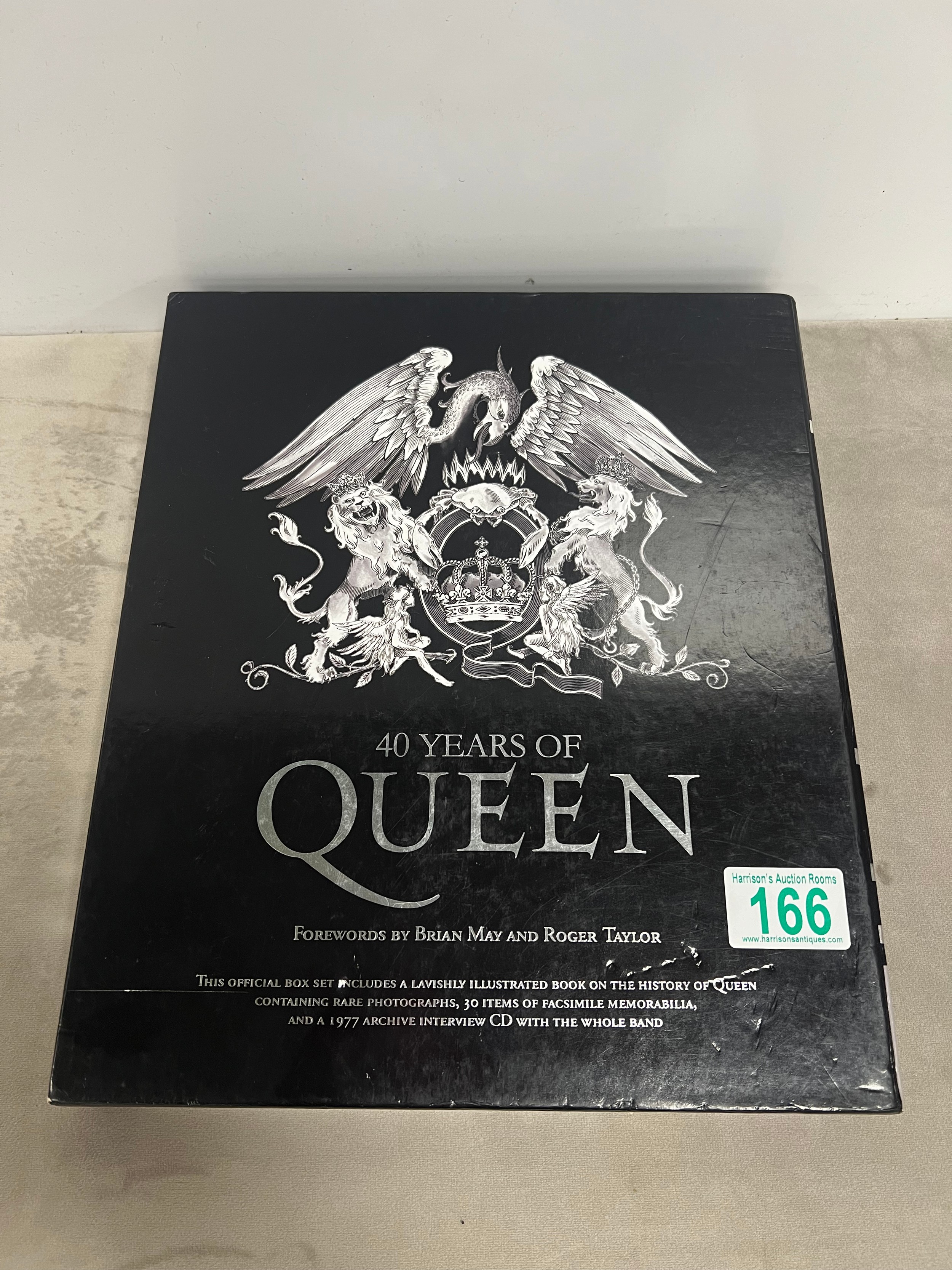 40 years queen boxed set