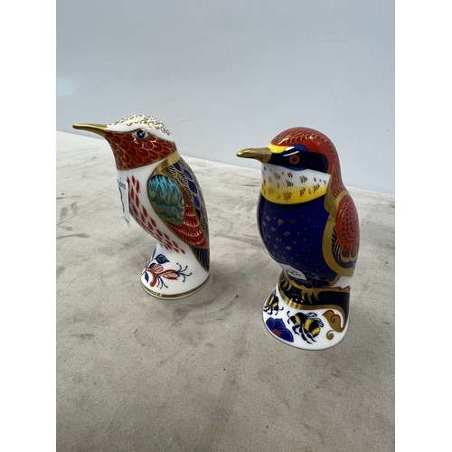 2 Royal crown Derby birds