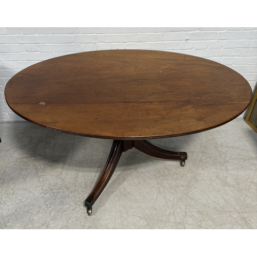A REGENCY MAHOGANY DINING TABLE 150cm x 105cm x 71cm