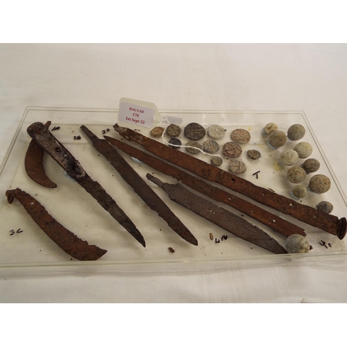 A tray of items to include medieval Britain knives, dagger, Tudor ...