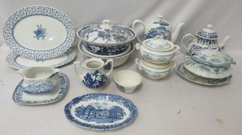 Blue & White Dinnerwares, rose bouquet Johnson Brothers serving dishes ...