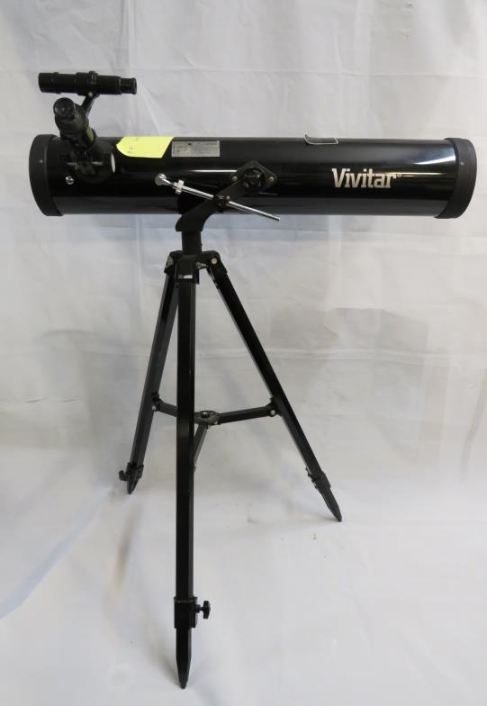 Model 76700 Vivitar Telescope with focal length of 700mm A/f