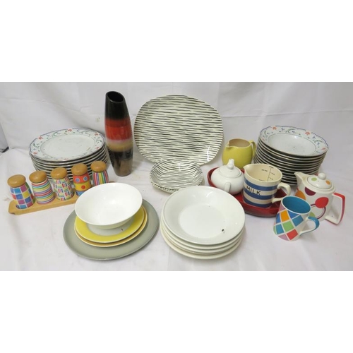Midwinter Zambesi plates, Crown Ducal mustard & grey plates, spotty ...