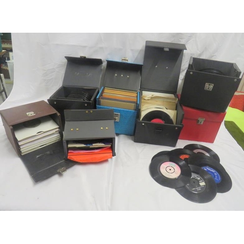 7 Vintage Record Cases (1 empty) containing singles, 45s incl. There's ...