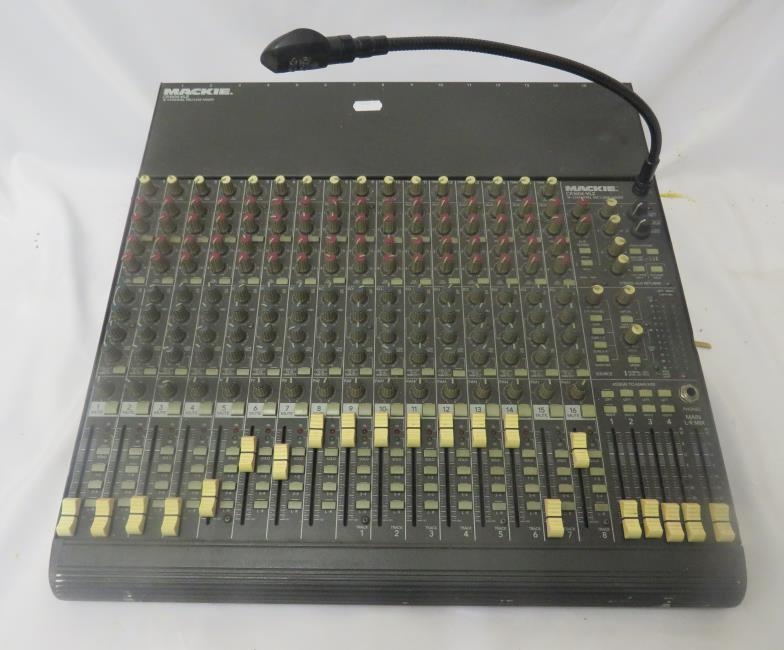 Vintage Mackie Mixing Desk CR1604-VLZ 16 channel mike/line receiver