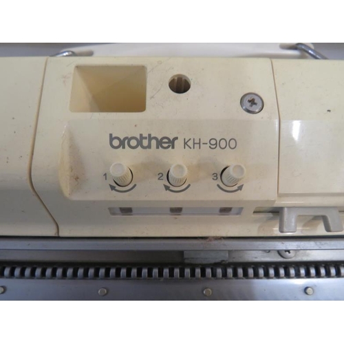 Brother Electro Knit Knitting Machine KH-900 K0660484