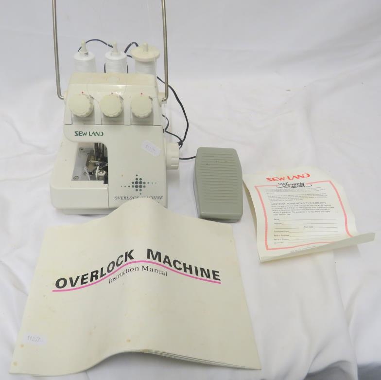 Sewland Overlock Machine