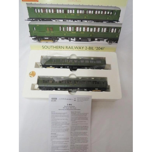 Boxed Hornby 00 Gauge Southern Railway 2-BIL '2041' Train Pack SR-BIL ...