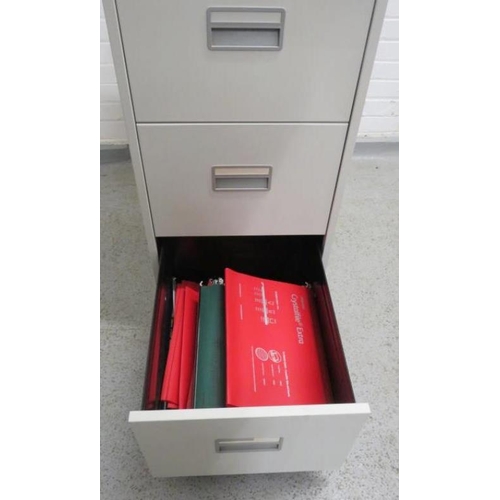 3 Drawer Grey Metal Filing Cabinet approx. W:46xD:62xH:101cm (A13)