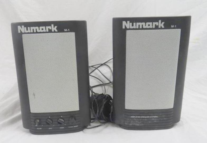 Pair of Numark M-1 Amplifier Speaker System Speakers approx. 25cm x ...