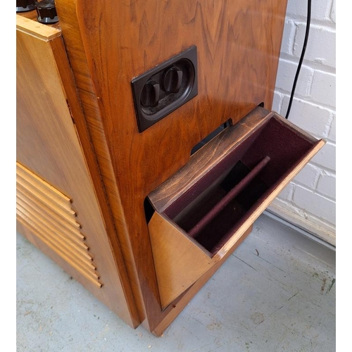 Art Deco Stereogram/Radiogram, approx. W81cm x H83cm x D45cm (A1)