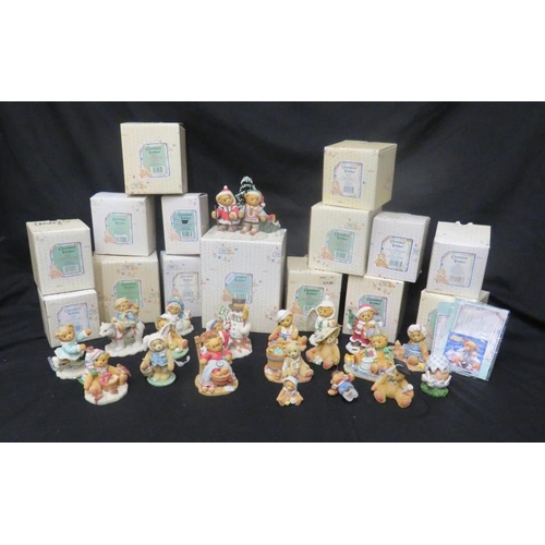 Cherished Teddies incl. Joshua, Dorothy, Greig, Sandy etc., boxed ...