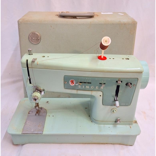 Mint Cased Mint Singer Sewing Machine