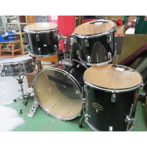Millenium 5 Piece Drum Kit with stands