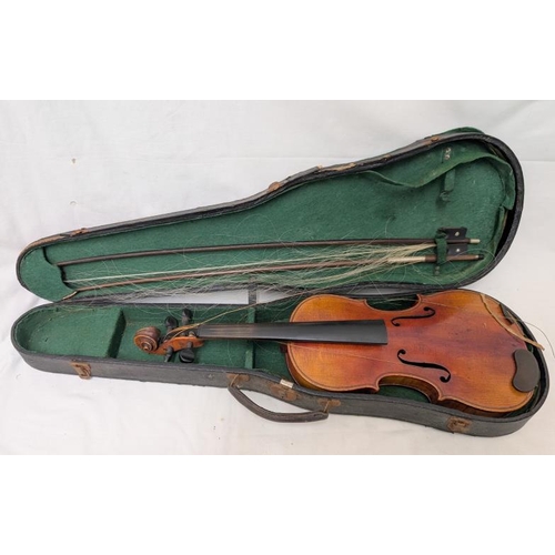Violin in Case A/f, label to interior Antonius Stradivarius Cremonensis 1721 approx. 60cm L with 2 b