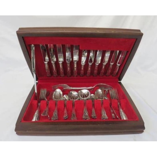 Canteen Silver Plated Kings Pattern cutlery for 6 with serving spoon & fork