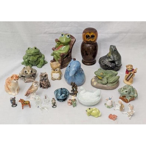 Ceramic Animals incl. frogs, cat, Goebel owl, cat playing cello ...