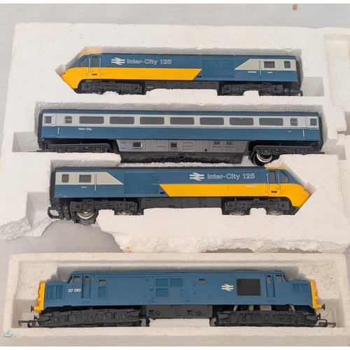 00 Gauge Hornby R439-0020 Intercity 125 Train Set in part polystyrene box