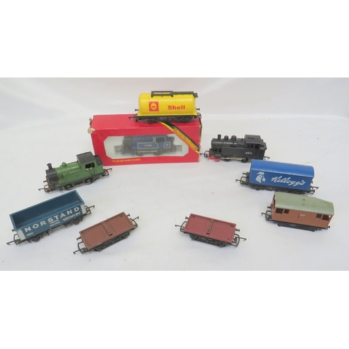 Hornby R255 040 Loco Passenger in box, Hornby Black Loco 254, Tri-ang ...
