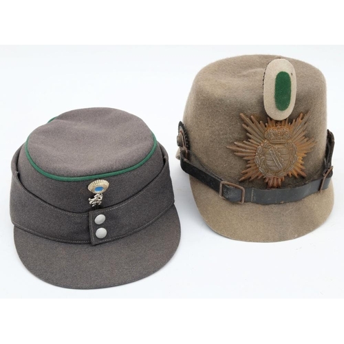 A 1914 Saxon Infantry cloth tschako: with cloth feldzeichen over helmet ...