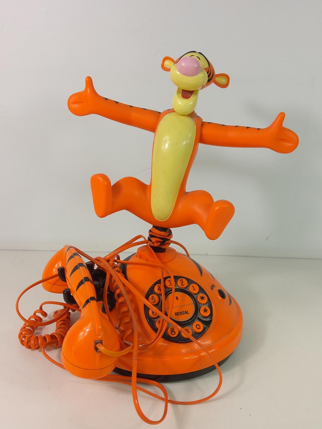 Retro Tigger phone
