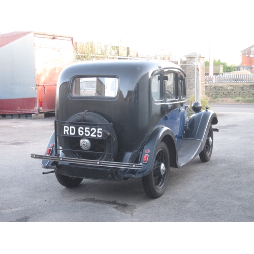 1935 Morris 8 Series I Four Door Deluxe Saloon / / Registration Number ...