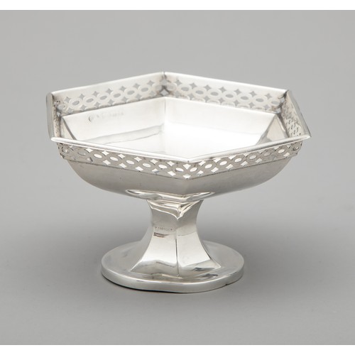 A SILVER BON BON DISH, ALEXANDER CLARK & CO LTD, BIRMINGHAM, 1932