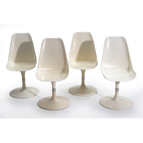 A SET OF FOUR REPRODUCTION TULIP CHAIRS, DESIGNED BY EERO SAARINEN, 1957