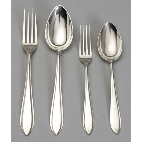 A SET OF DUTCH SILVER FLATWARE, JM VAN KEMPEN AND SON