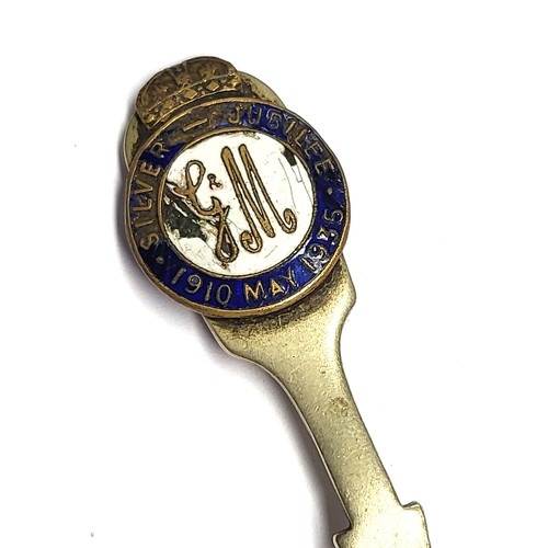 A selection of commemorative spoons including three Tetley spoons ...