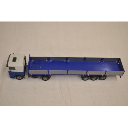 5 boxed 1/50 scale diecast truck models by JOAL including A DAF 95XF ...