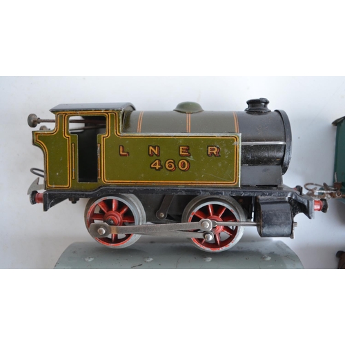 Vintage clockwork 0-4-0 tinplate O gauge steam train model from Hornby ...