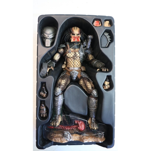 Hot Toys Movie Masterpiece MMS90 1/6 scale poseable Predator action ...