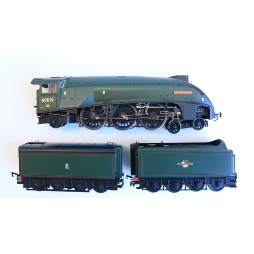 Hornby OO gauge DCC Ready R3103 BR green Class A4 4-6-2 'Bittern ...