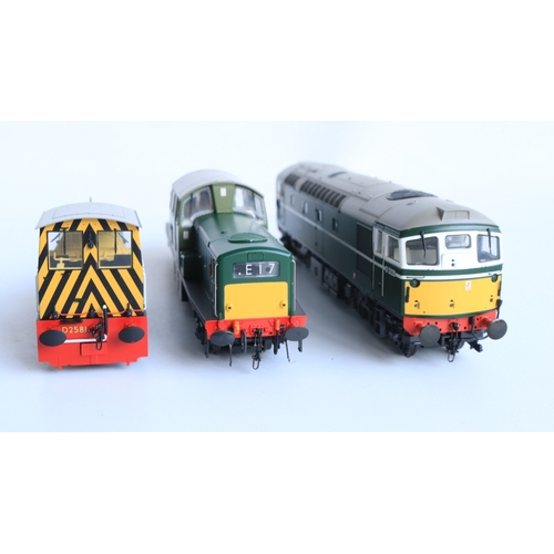 Three OO gauge BR green diesel locomotive models from Heljan to include ...