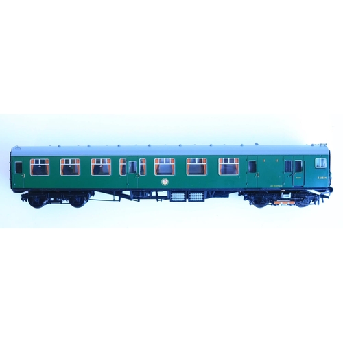 Two Bachmann OO gauge Class 411 4CEP EMU 7126 Late SR Green sets to ...