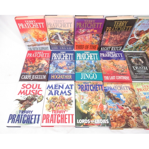 Terry Pratchett - large collection of Terry Pratchett books to inc. 1st ...