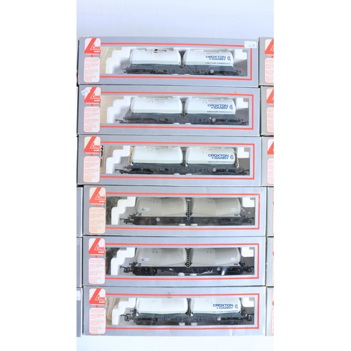 Collection of generally excellent and better condition boxed OO gauge ...