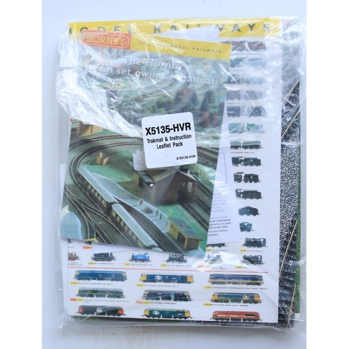 Hornby OO gauge R1048 'The Western Pullman' train set with Castle Class ...