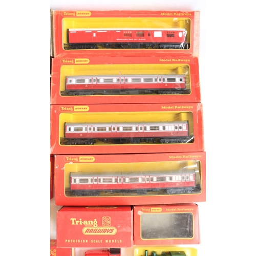 Collection of Triang, and Triang Hornby OO gauge railway models to ...