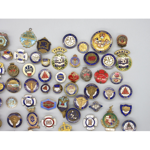 Collection of vintage Union and Amalgamated Workers pin badges & badges ...
