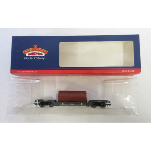 Twenty-six boxed OO gauge Bachmann rolling stock to incl. 3x 30 Ton ...
