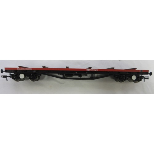 Twenty-six boxed OO gauge Bachmann rolling stock to incl. 3x 30 Ton ...