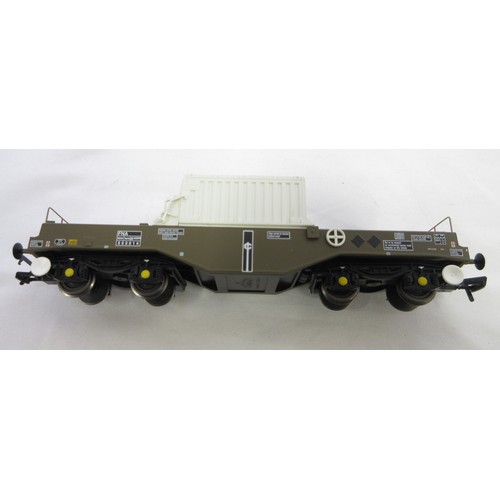 Twenty-six boxed OO gauge Bachmann rolling stock to incl. 3x 30 Ton ...