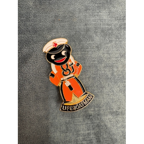 Vintage Lifeboats RNLI Lifeboatman Golly pin badge