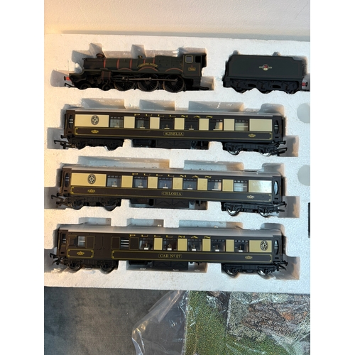 Hornby 'The Western Pullman' 00 gauge electric train set