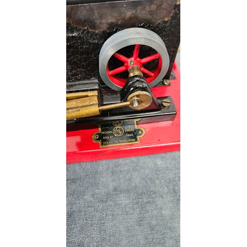 1950's SEL Model 1540 Stationary Steam Engine. With original box