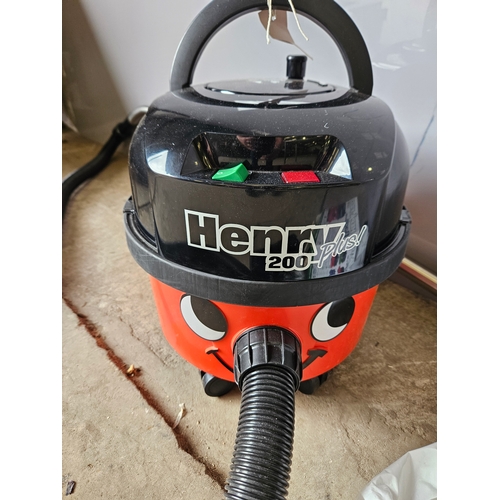 Henry 200 Plus Hoover, Attachments & Bags
